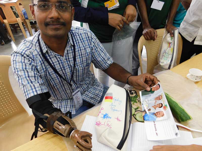 hand-recipient-01-web – The Hand Project